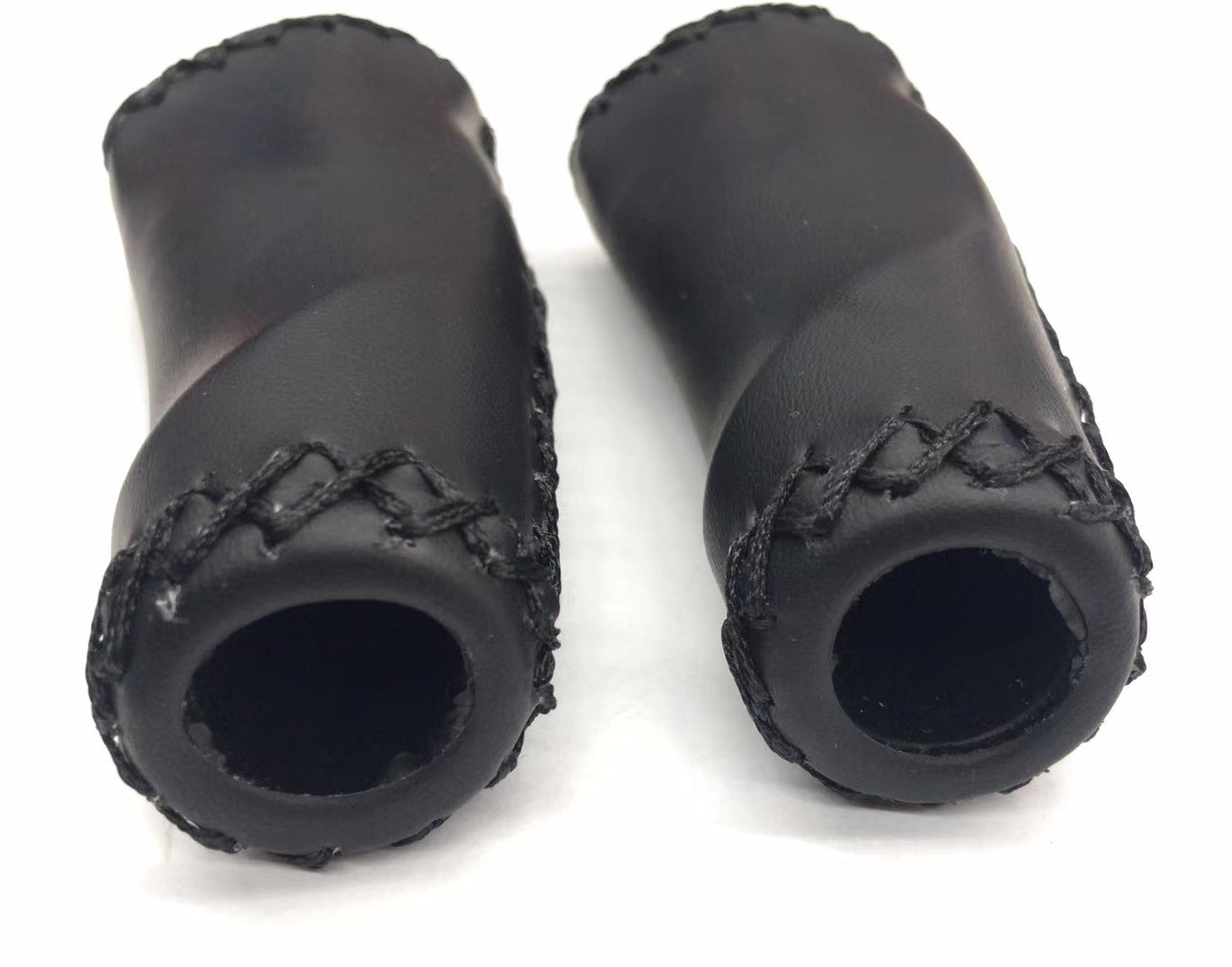 Grip set - Black Leather - Full Length – Magnum Bikes Online